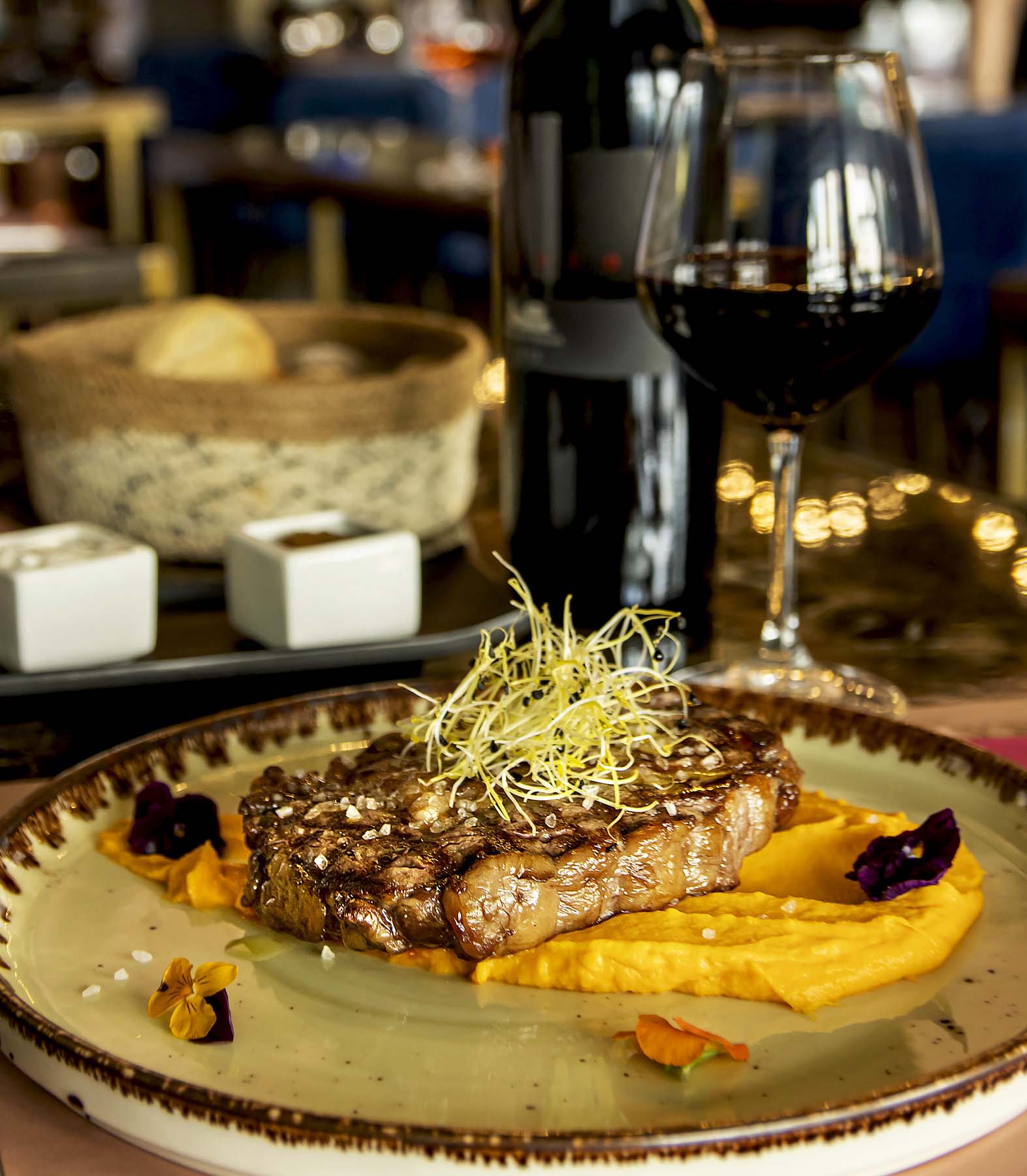 ΖΗΣΕ ΜΙΑ ΜΕΡΑ ΟΠΩΣ Ο ΩΝΑΣΗΣ... ΣΤΟ ARISTOTLE | ΑΠΟΛΥΤΗ ΓΑΣΤΡΟΝΟΜΙΚΗ ...