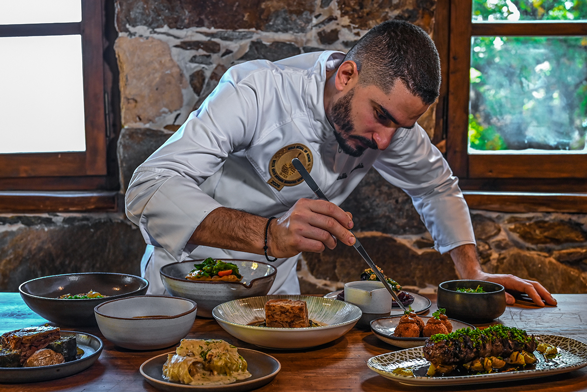 Η ΚΡΗΤΙΚΗ "ΥΨΗΛΗ" ΓΑΣΤΡΟΝΟΜΙΑ ΤΟΥ CHEF ΒΑΣΙΛΗ ΜΑΚΡΑΚΗ ΕΙΝΑΙ ΕΝΑΣ ΛΟΓΟΣ ...